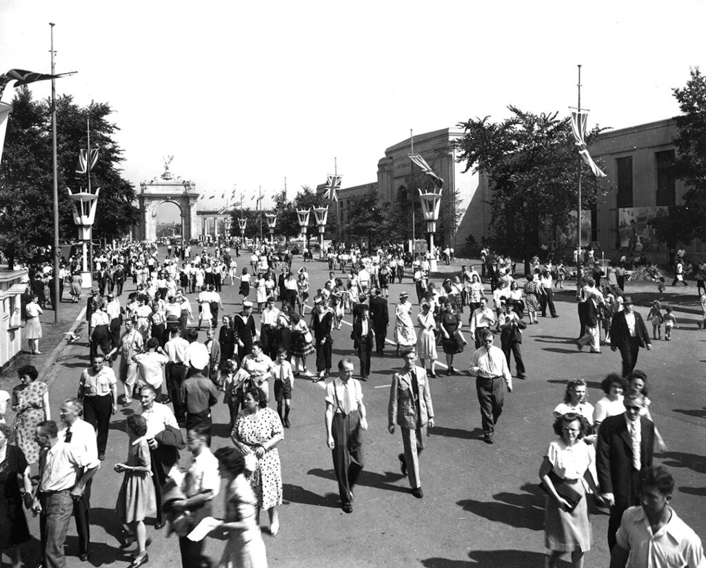 Outside the Automotive Building, 1947 – CNE Heritage