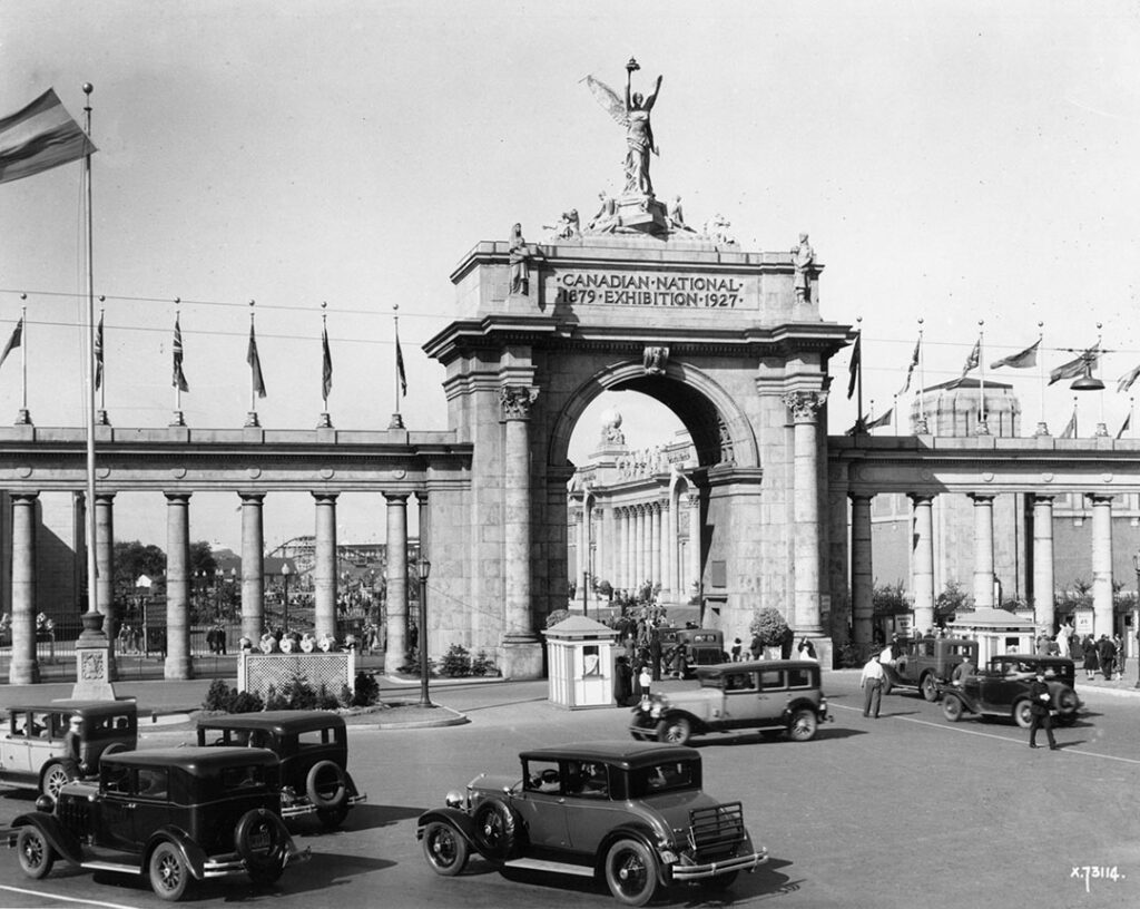 The Princes’ Gates, 1927 – CNE Heritage