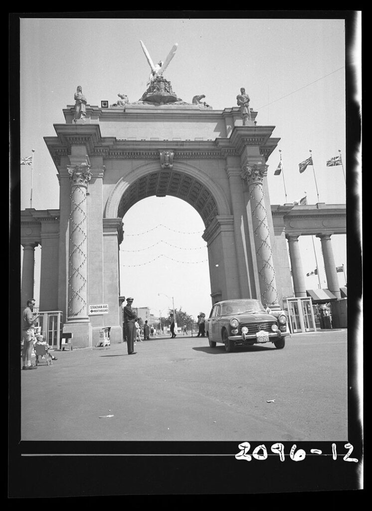 Princes’ Gates, ca. 1960s – CNE Heritage