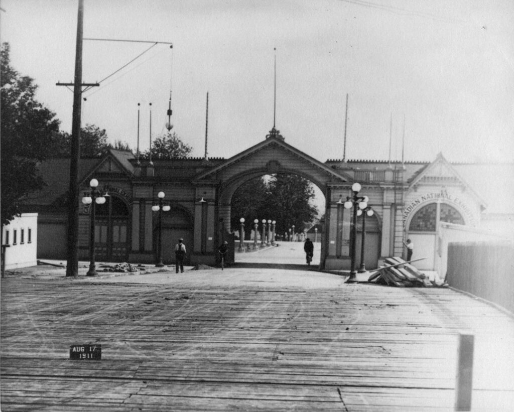 Dufferin Gate 1911 – CNE Heritage