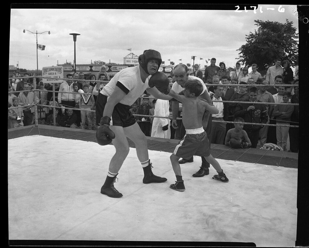 Man versus Boy in Boxing Match, 1965 – CNE Heritage